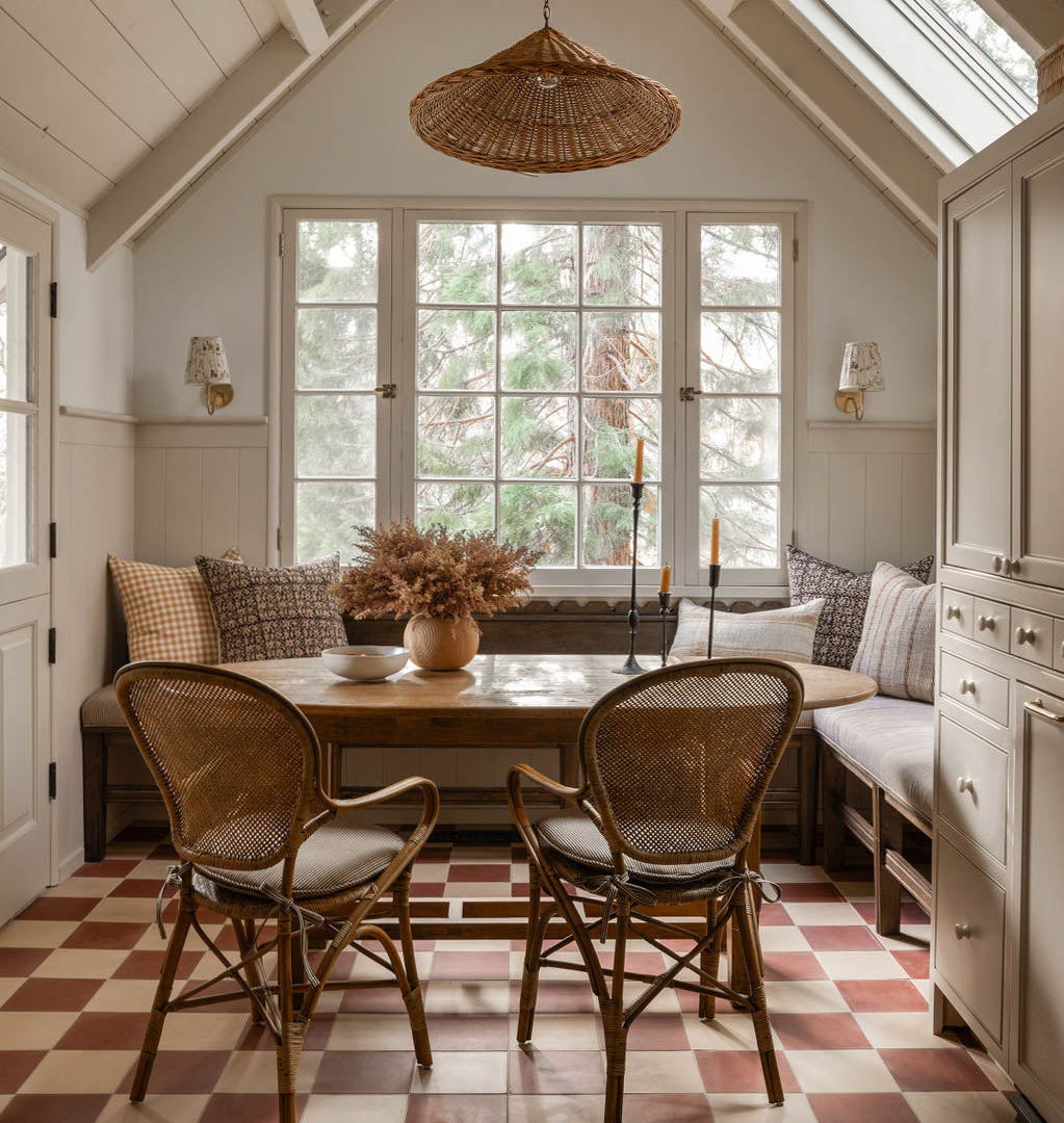 Shoppe the Look: Oak Haven 1937 Breakfast Nook | Shoppe Amber Interiors