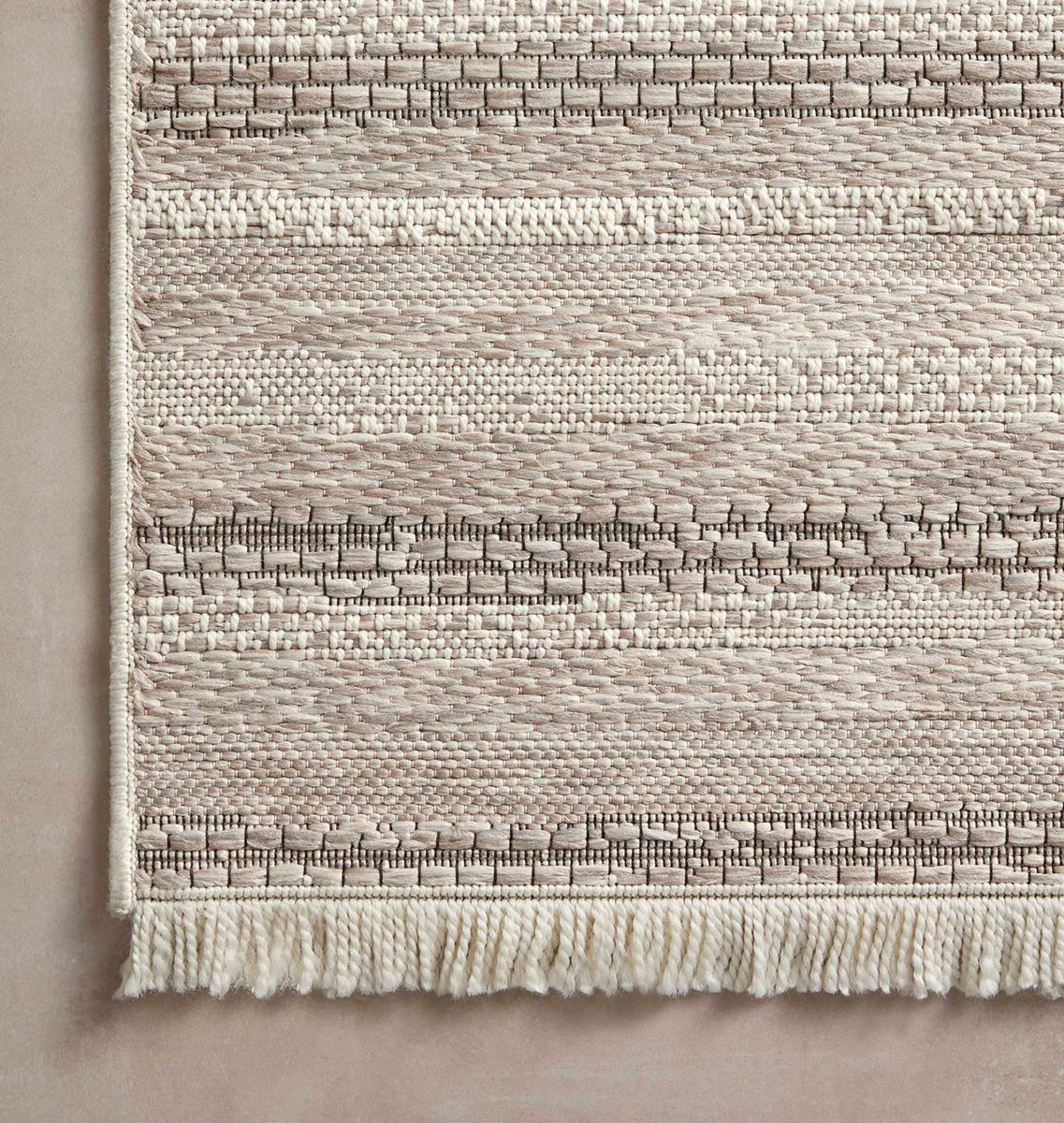 Malibu MAB-02 Ivory / Dove Area Rug | Shoppe Amber Interiors