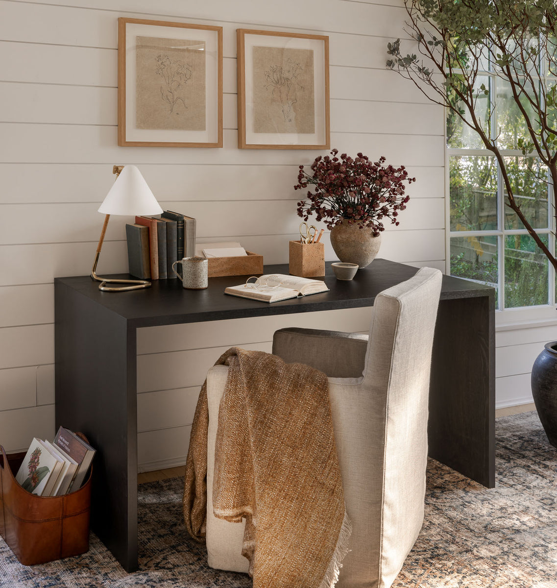 Small Contour Flower | Shoppe Amber Interiors